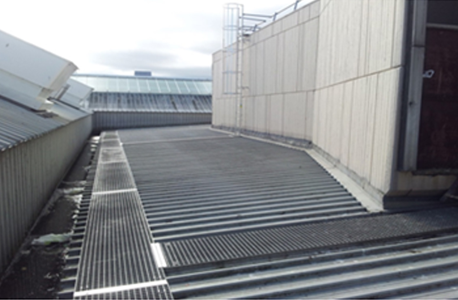 GRP Walkway – SafeRail Fall Protection Systems